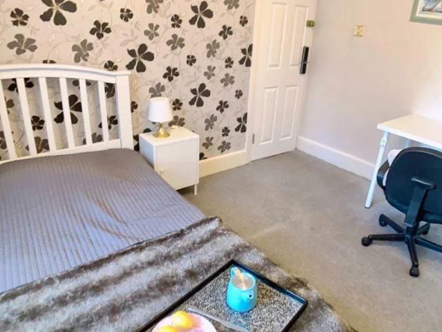 Room at Broadlands Road, Southampton