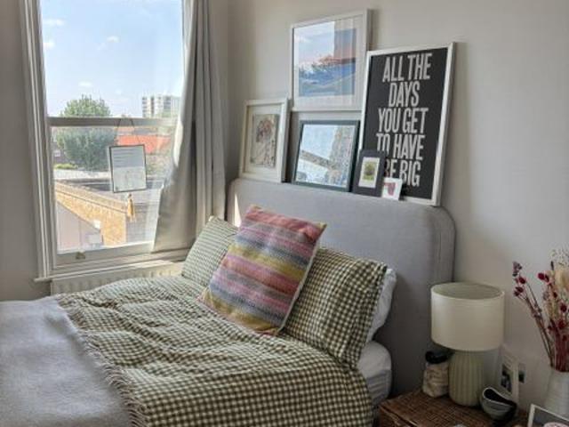 Room at Broadway Market, Greater London
