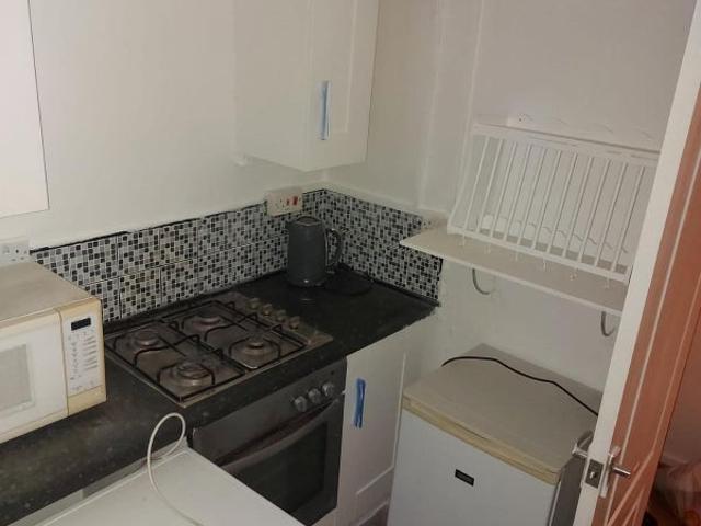 Room at Broadway, Stoke on Trent