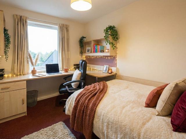 Room at Brocco Lane, Sheffield