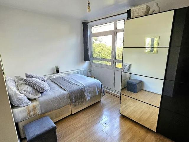 Room at Brock Place, Greater London