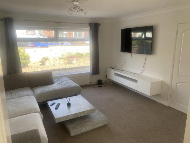 Room at Brockhurst Gardens, Bristol