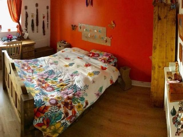 Room at Brockley Road, Greater London