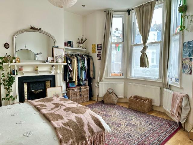 Room at Brockley Way, Greater London