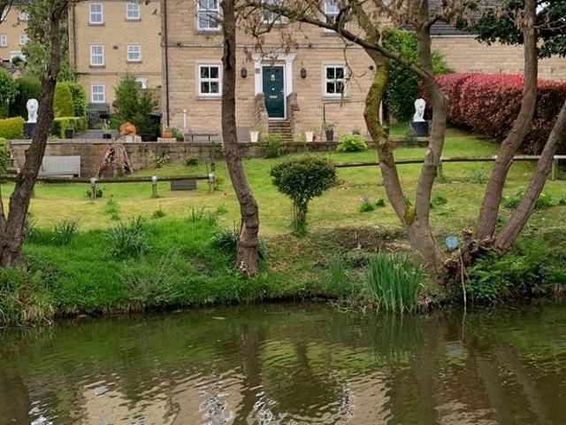 Room at Brocklebank Close, Bradford