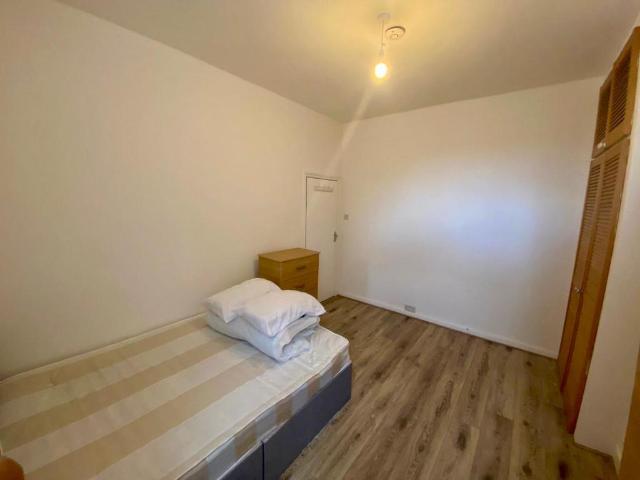 Room at Brownlow Road, London