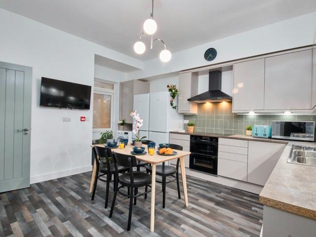 Room at Broxholme Lane, Doncaster