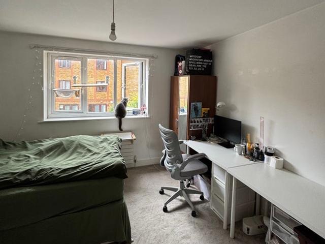 Room at Brunswick Quay, Greater London