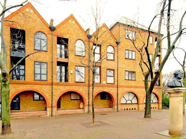 Room at Brunswick Quay, Greater London