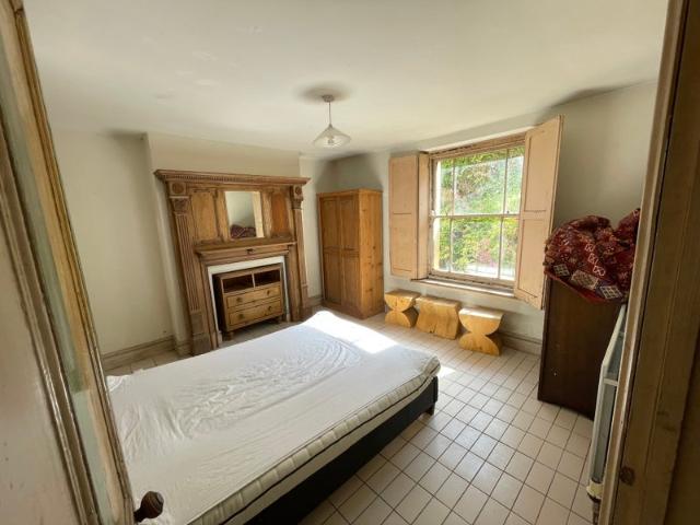 Room at Brunswick Street, Bristol
