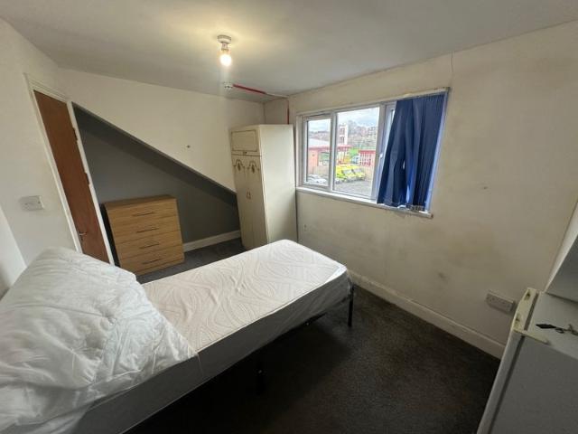 Room at Brunswick Street, Wakefield