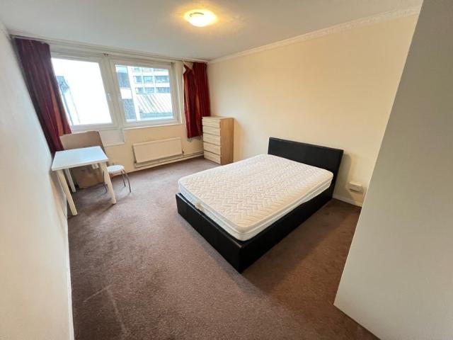 Room at Bruce Road, Greater London