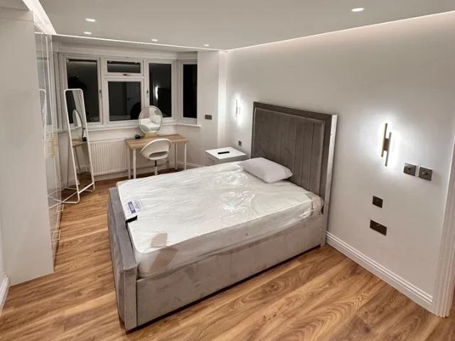 Room at Bryan Avenue, Greater London