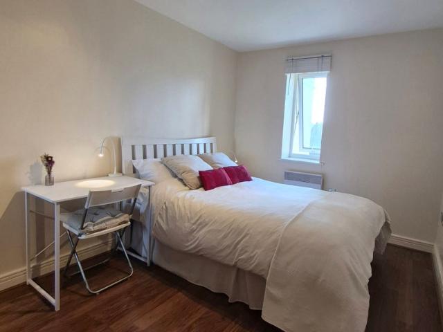Room at Bryant Street, Greater London