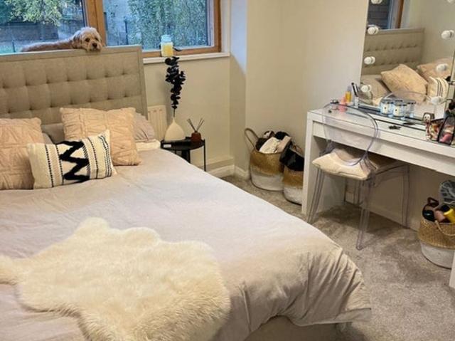 Room at Cumming Street, Greater London