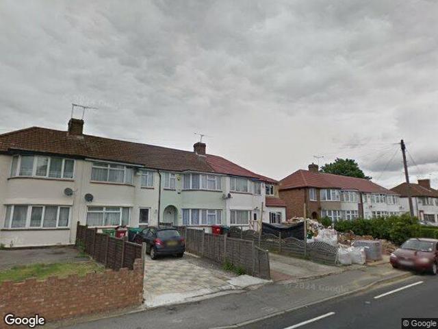Room at Cumberland Avenue, Slough