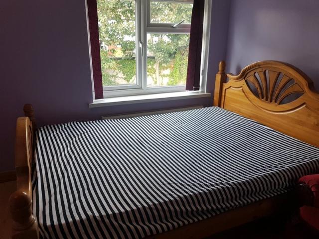 Room at Cumberland Avenue, Slough