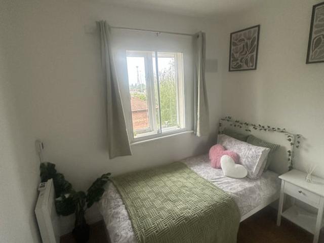 Room at Cumberland Place, Greater London