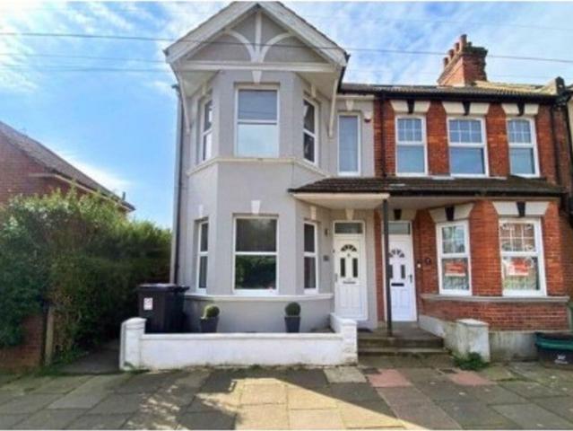 Room at Cumberland Road, Rother