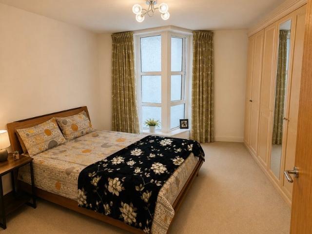 Room at Cunningham Avenue, Greater London