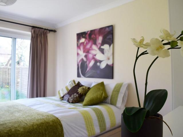 Room at Curls Road, Maidenhead