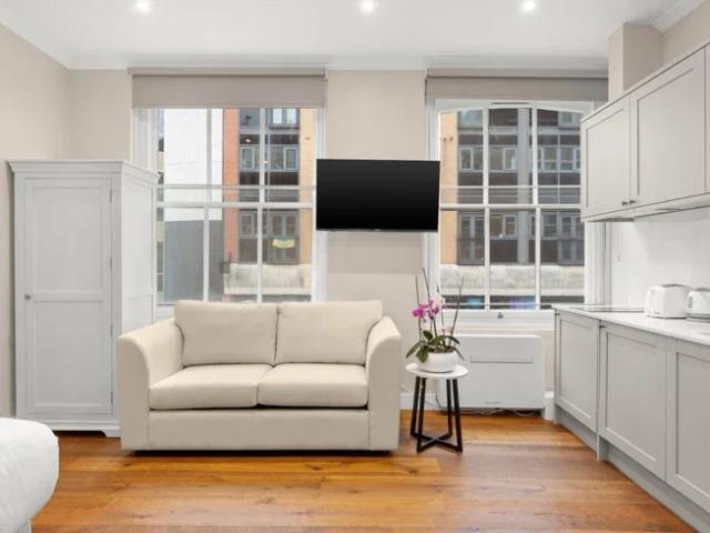 Room at Curtain Road, Greater London