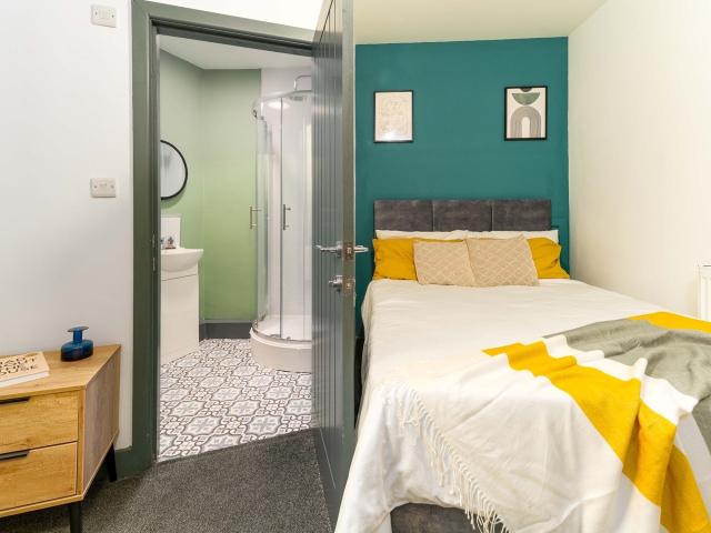 Room at Curzon Road, Bolton
