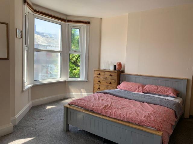 Room at Cwmdare Street, Cardiff