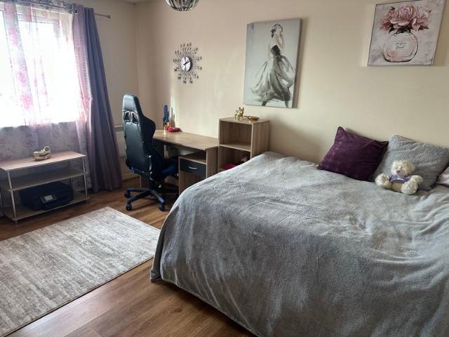 Room at Cwrt Boston, Cardiff