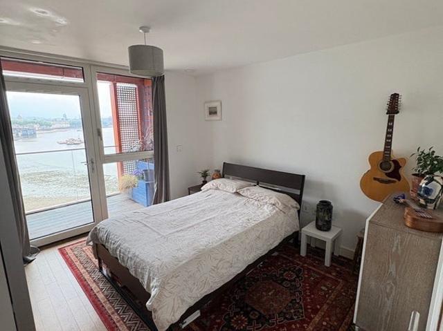 Room at Cable Walk, Greater London