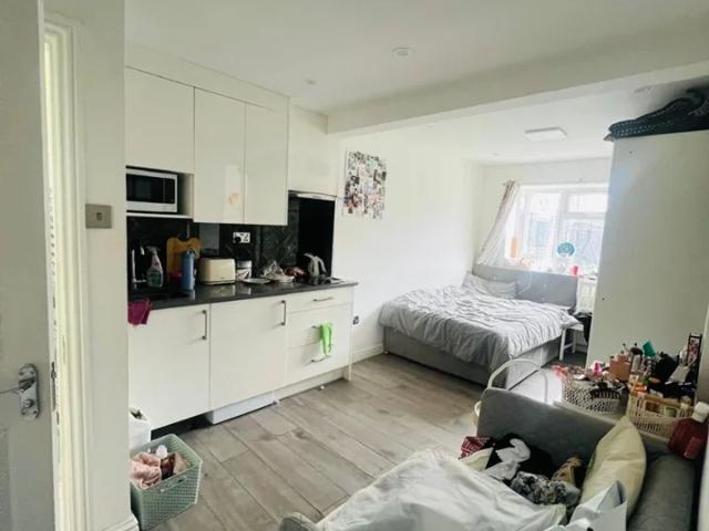 Room at Cadogan Close, Greater London