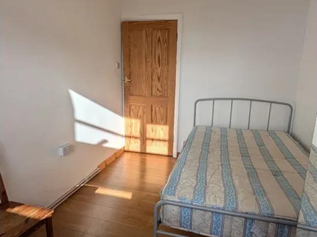 Room at Cadogan Road, Greater London