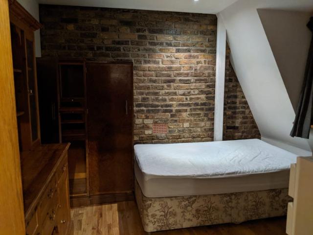 Room at Cadogan Terrace, Greater London