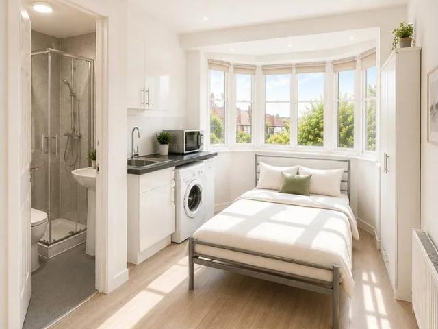 Room at Cairnfield Avenue, Greater London