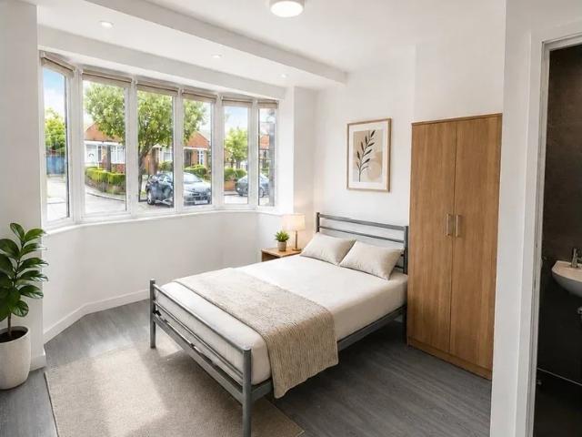 Room at Cairnfield Avenue, Greater London