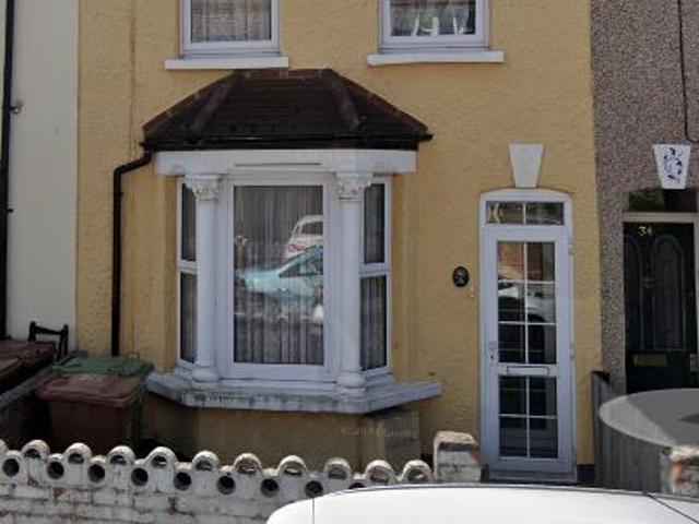 Room at Caldy Road, Greater London