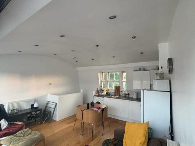 Room at Caledonian Road, Greater London