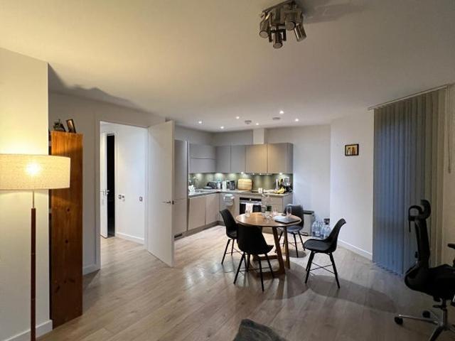 Room at Caledonian Road, Greater London