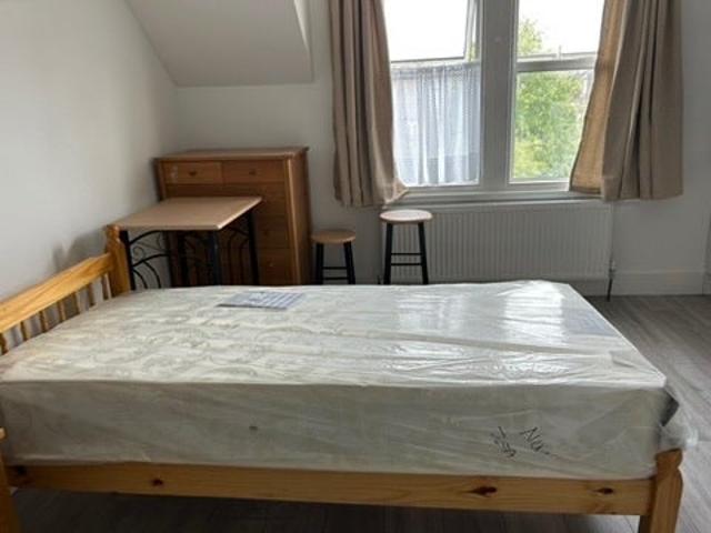 Room at Callcott Road, Greater London