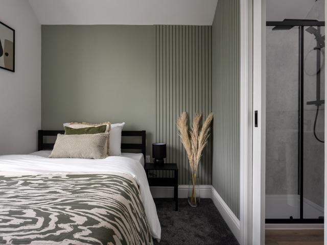 Room at Calton Road, Gloucester