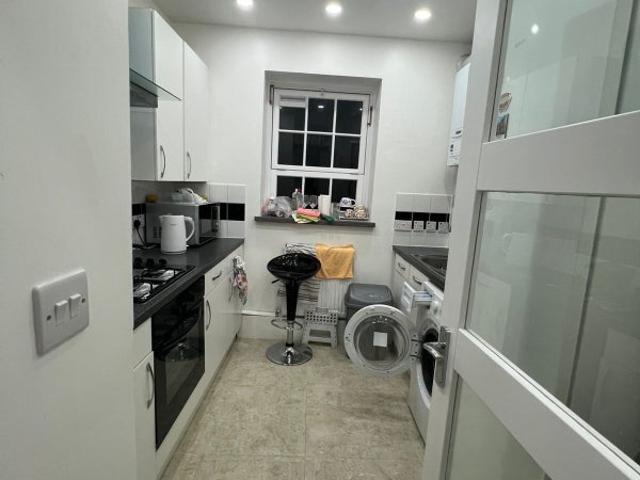Room at Calvert Avenue, Greater London