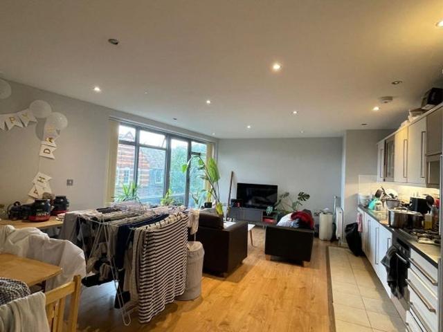Room at Calvert Avenue, Greater London
