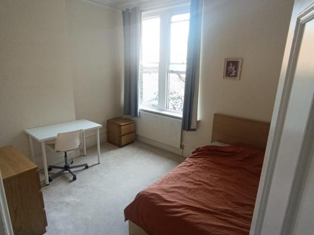 Room at Camberwell Grove, Greater London