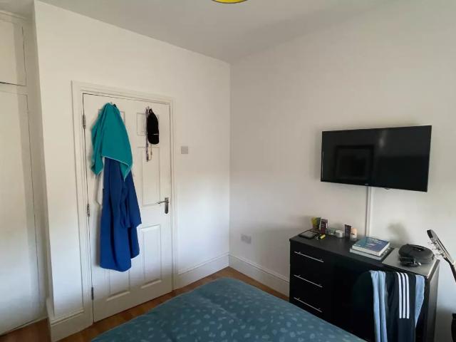 Room at Cambridge Heath Road, Greater London