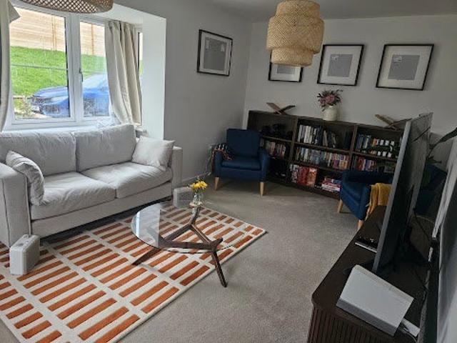 Room at Cambridge Road, Langford