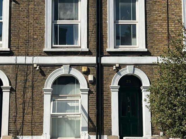 Room at Camden Park Road, Greater London