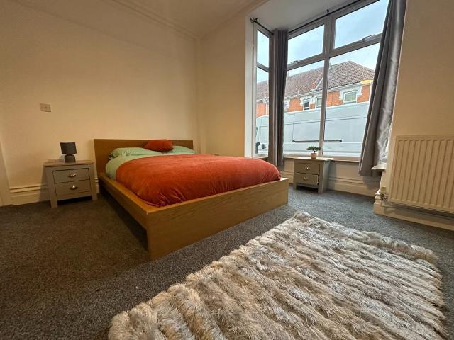 Room at Camden Road, Bridgwater