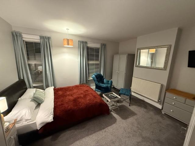 Room at Camden Road, Ipswich