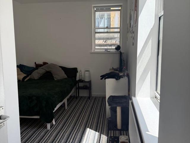 Room at Camden Street, Greater London