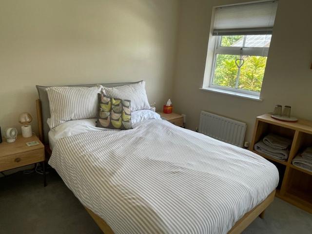 Room at Campbell Road, Greater London